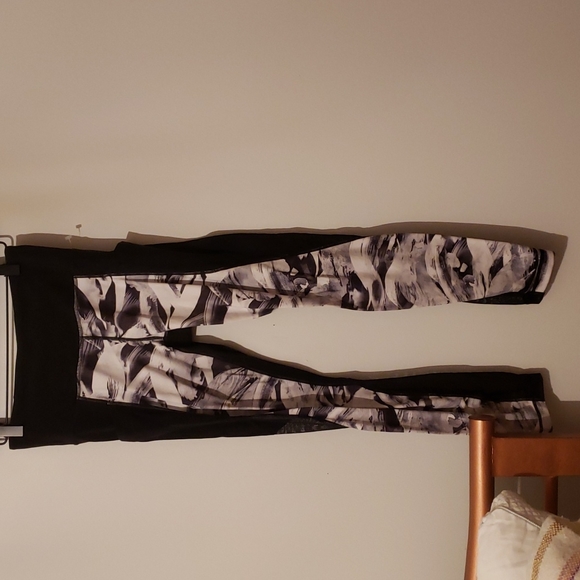 Athleta | Pants & Jumpsuits | Rare Athleta Leggings Mesh On Back Gray ...